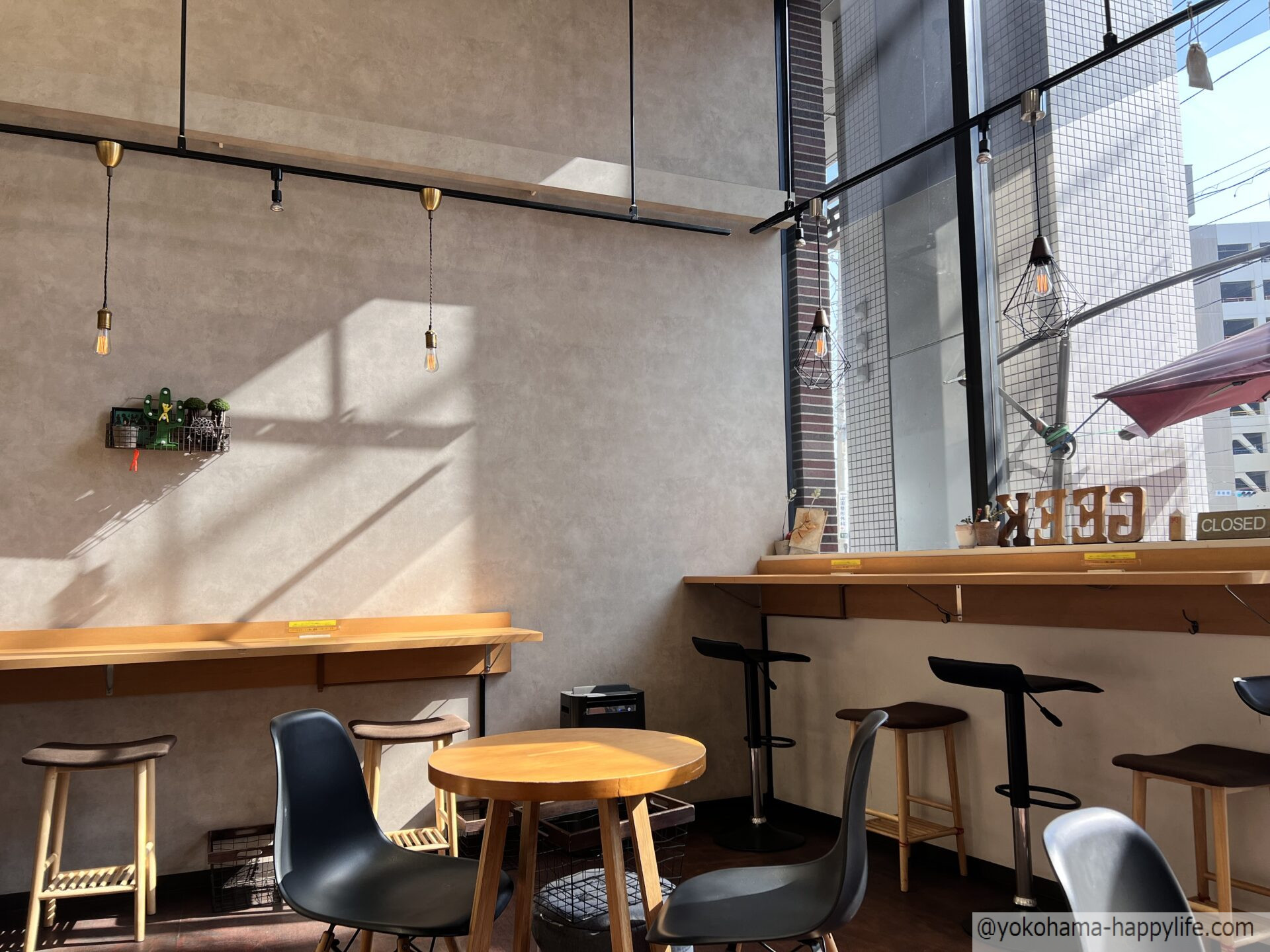 【日ノ出町】『cafe geek』さくっ・ふわっ食感のエアリーワッフル！？｜子なし夫婦LIFE